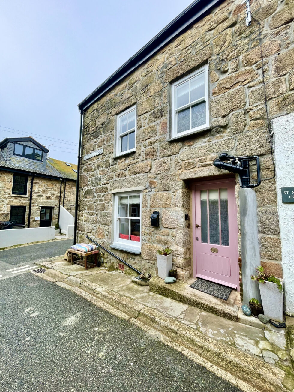 Libby's Cottage - Sandy Toes Stays - St Ives - Cornwall